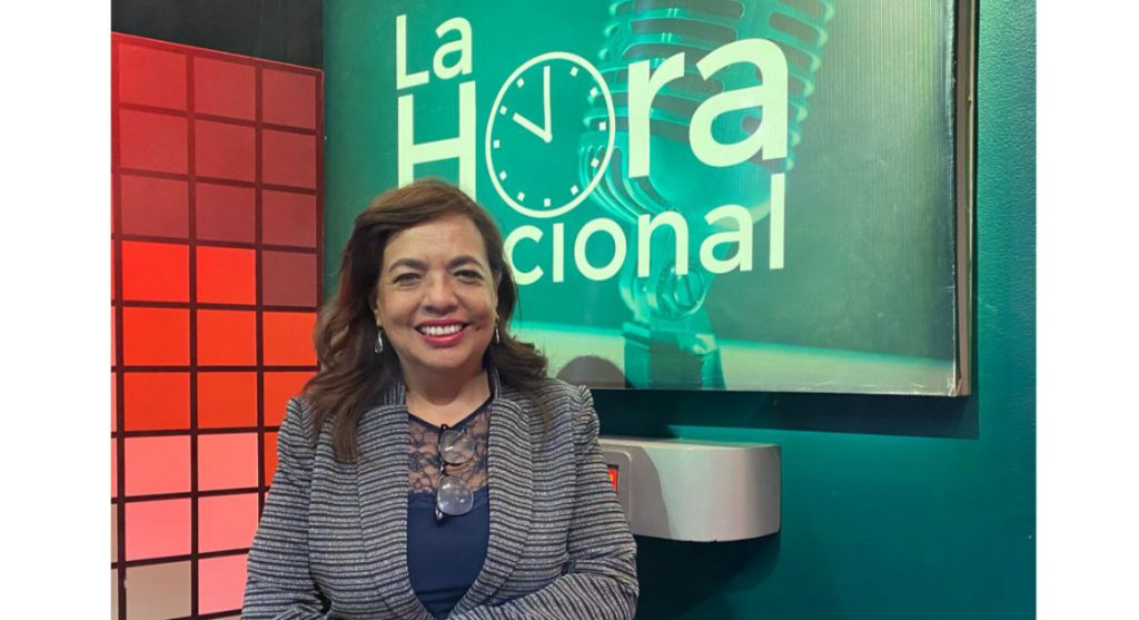 Elizabeth Nava de ‘La Hora Nacional’; el desafío de romper estigmas ...