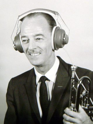La historia de los audífonos | radioNOTAS