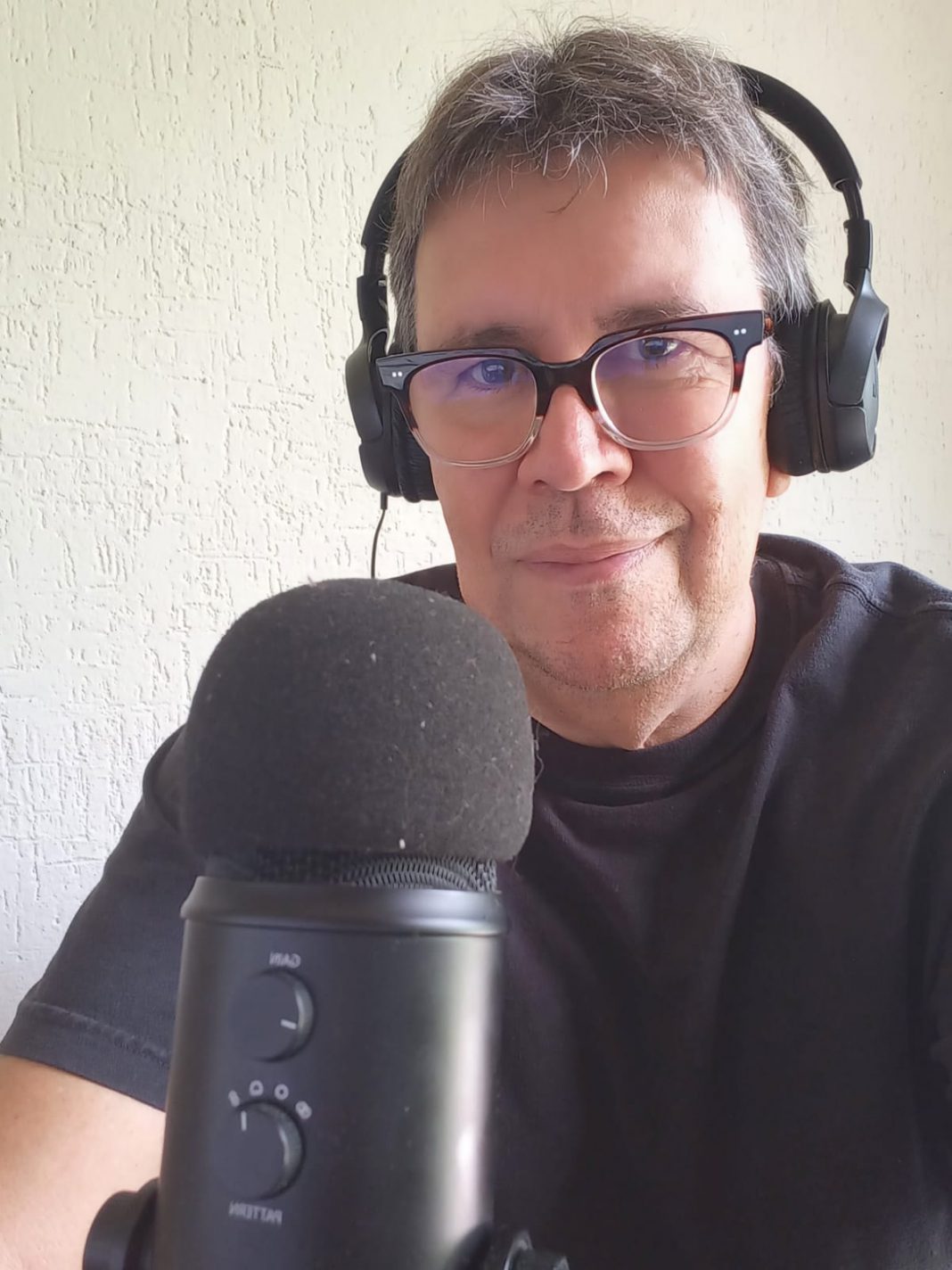 Tito López hace radio desde 1975 y ha creado formatos radiofónicos ...